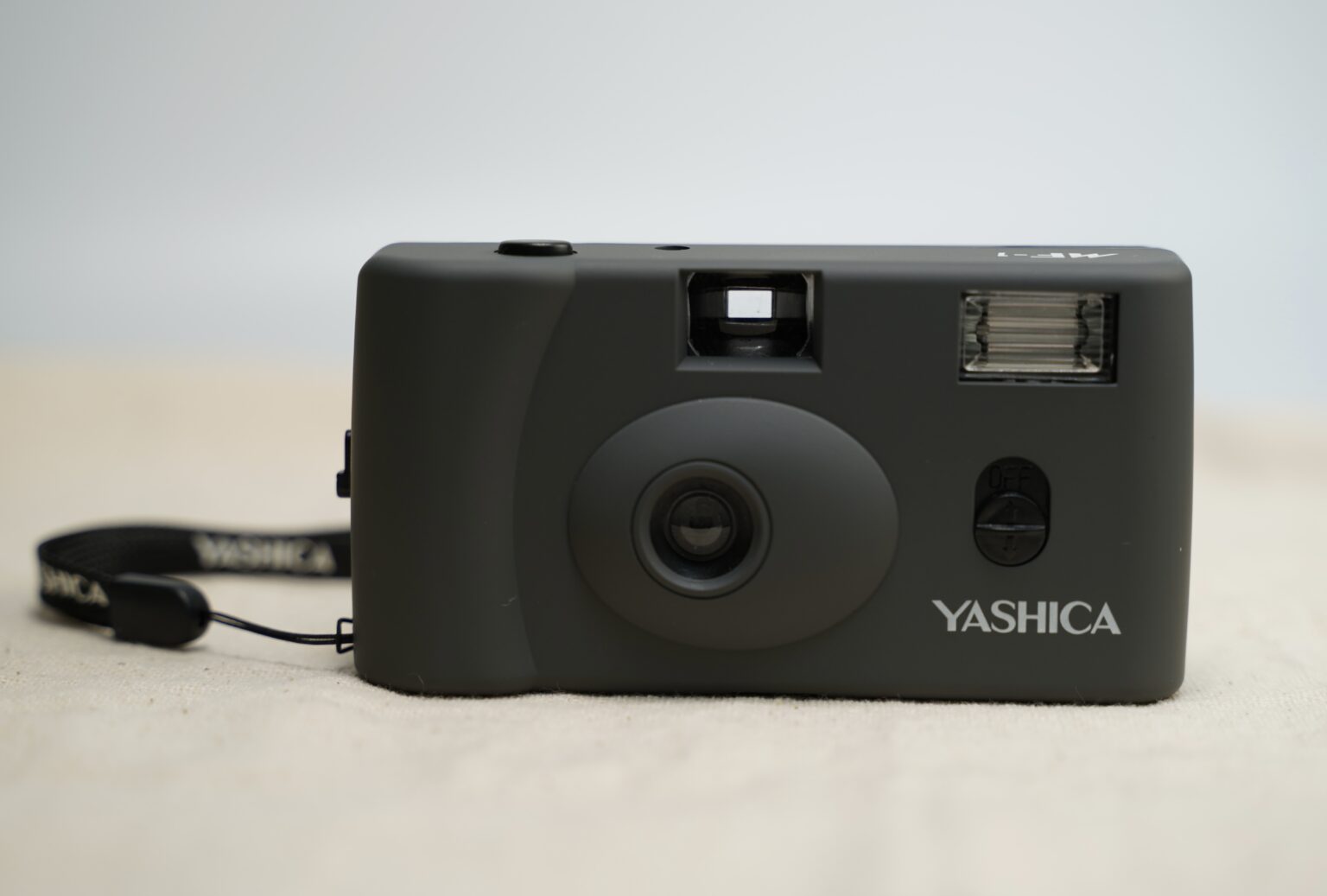 コンパクトフィルムカメラ『YASHICA MF-1』をレビュー！【作例あり】